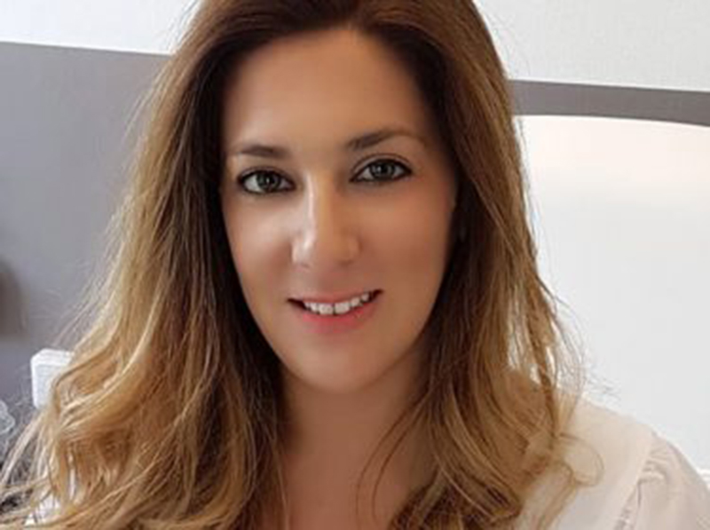 Το χειμωνιάτικο φρούτο που ρίχνει την χοληστερόλη και προστατεύει από ...