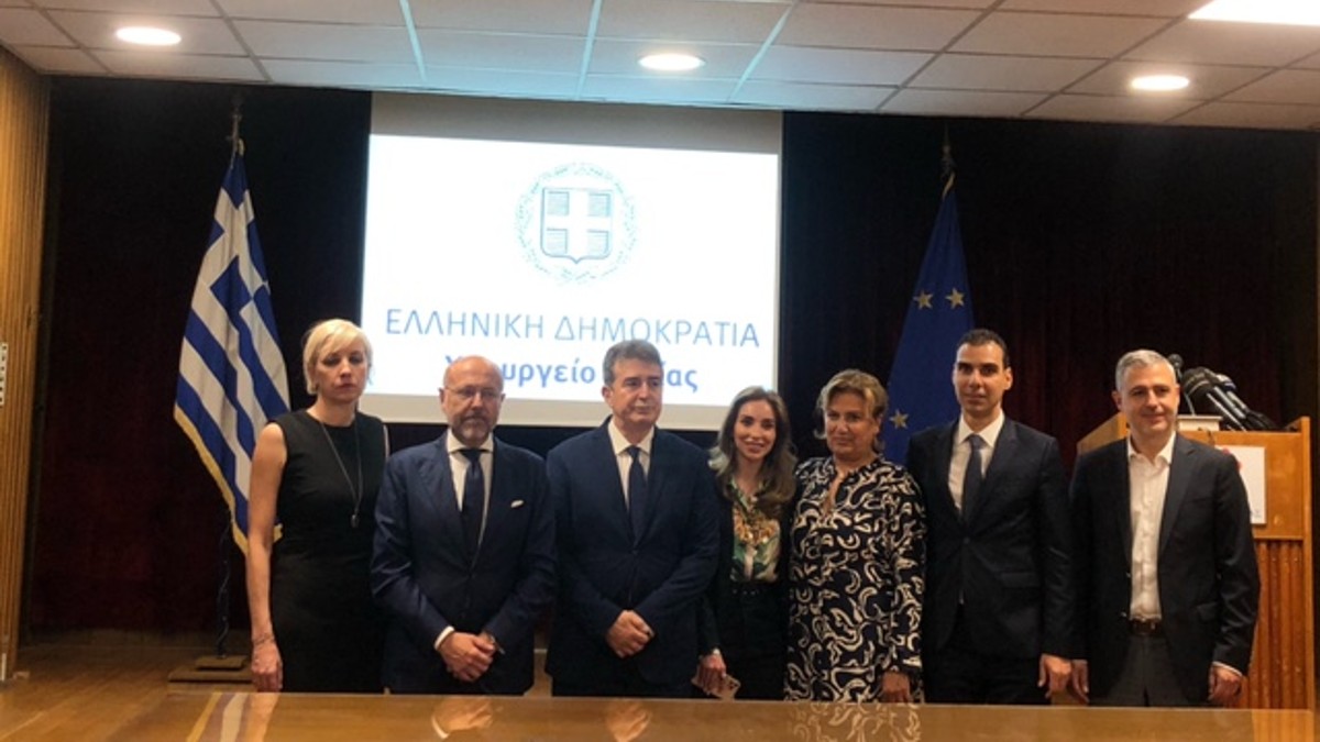 Χρυσοχοΐδης: Μείωση ανισοτήτων και κοινωνική συνοχή στην Υγεία