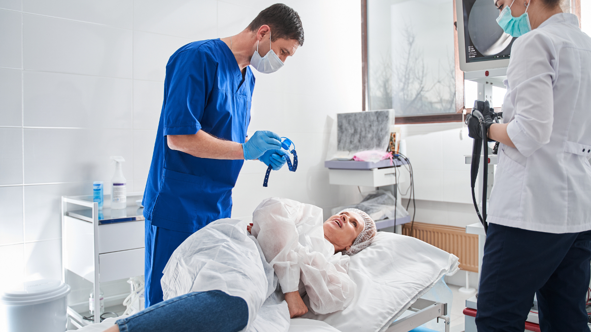 Γαστροσκόπηση - Kολονοσκόπηση: Πότε συστήνονται οι ενδοσκοπικές ...