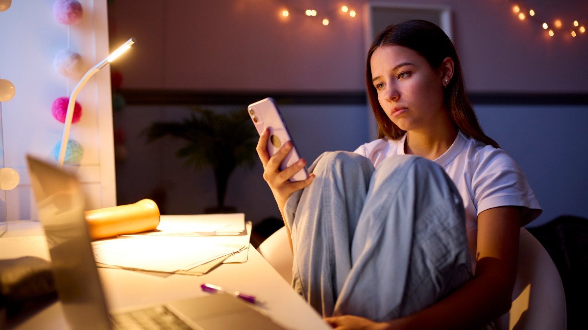 Εφηβεία: Ο ρόλος των social media στις νεανικές φιλίες