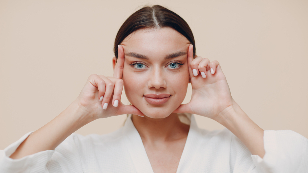 2 ασκήσεις face yoga για να αγαπήσετε το πρόσωπό σας ξανά - Βίντεο