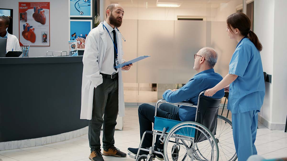 29.600 ασθενείς με «βραχιολάκι» - Τι δείχνουν τα στοιχεία στα ΤΕΠ