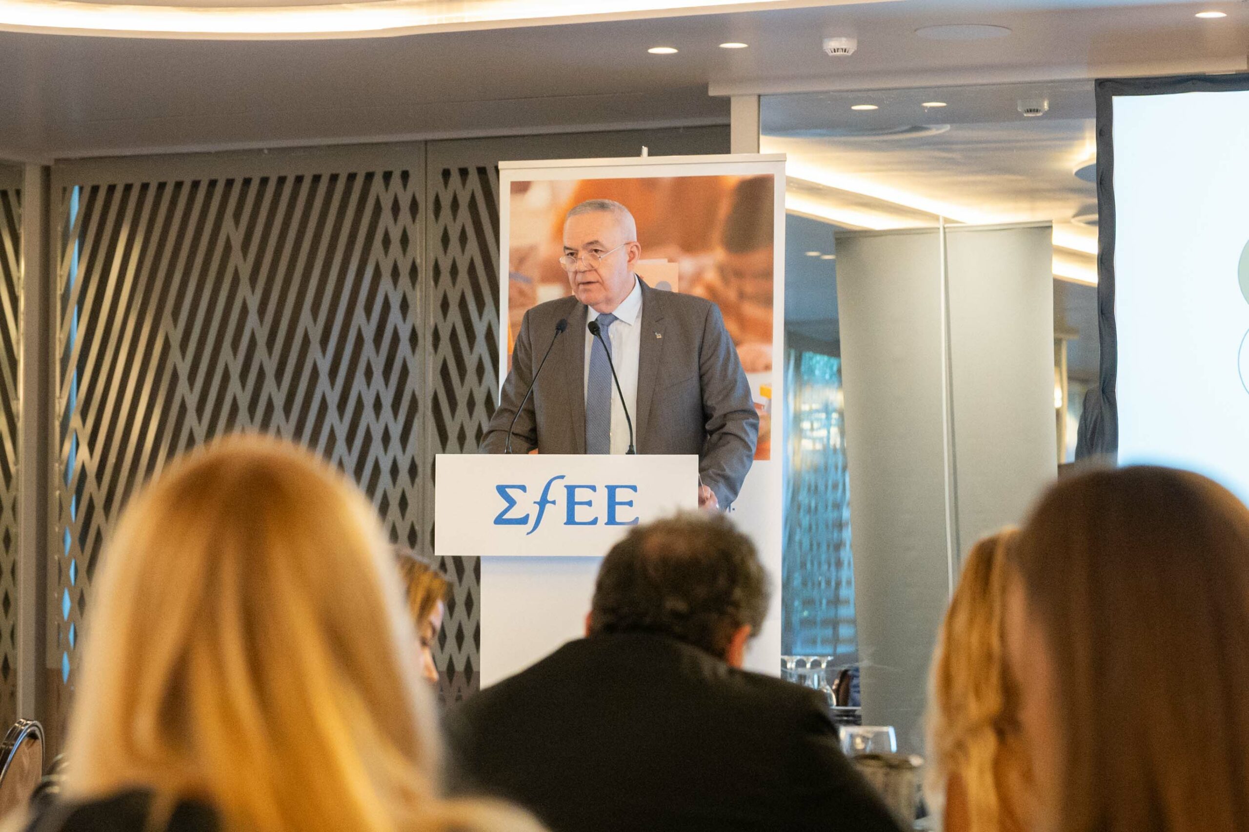 Φαρμακευτική δαπάνη: Στα 8,5 δις ευρώ το 2024 - Πόσο αυξήθηκε η ...